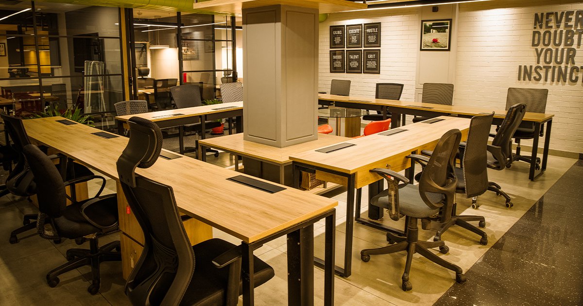 Hot Desking Solutions: Creating a Collaborative Environment